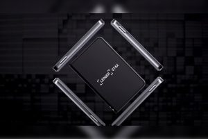 World's 1st Curved Ledger Stax E Ink Touchscreen | ICT-Mirror