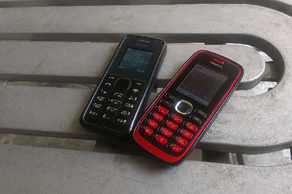 What’s The Hype Behind Dumbphones? | ICT-Mirror